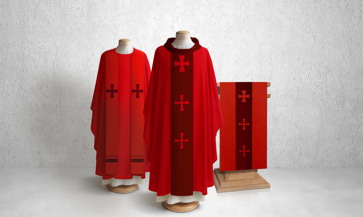 376 Crucifixion Chasuble in Red – Maison Bouvrier