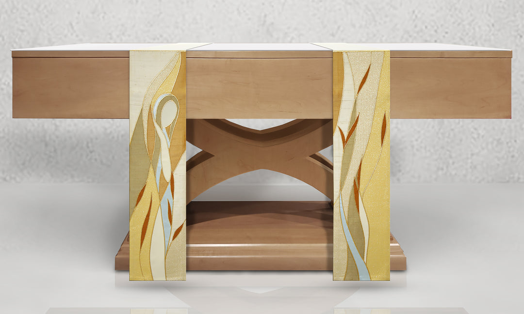 983 Altar Scarves in Gold – Maison Bouvrier